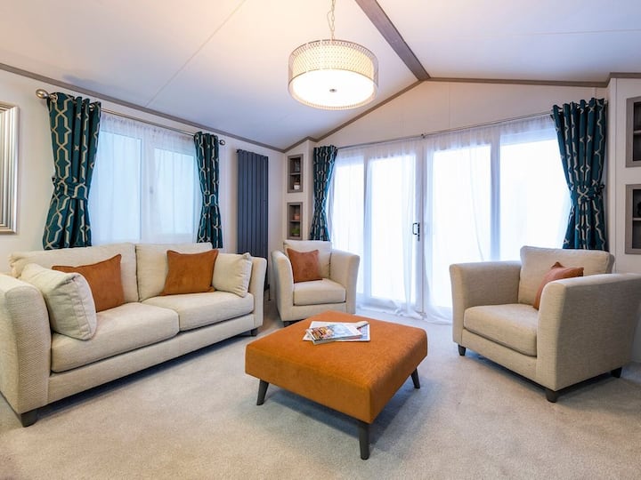 Rowan Waterside Spa, Thirsk - Thirsk