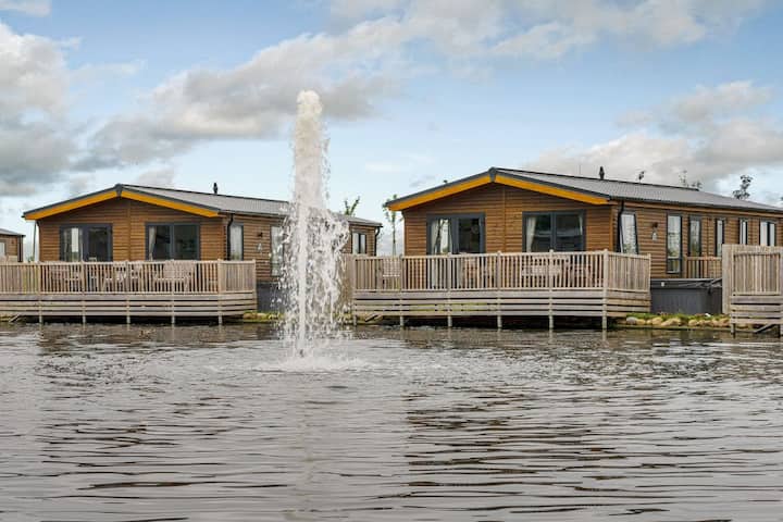 Oak Waterside Spa (Pet), Thirsk - Thirsk