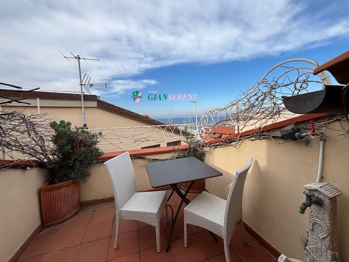 Appartement De Trois Pièces Pour 4 Couchages - San Vincenzo