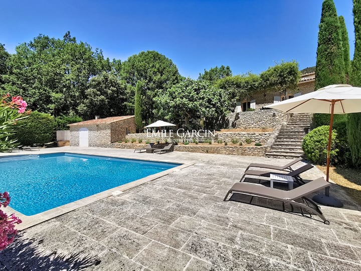 Mas De Charme, Luberon, Jardin Paysager Et Piscine - Lourmarin