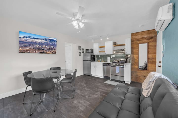 Homey Studio|sleeps 3 - Reno, NV