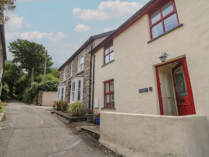 St Johns House - Cardigan