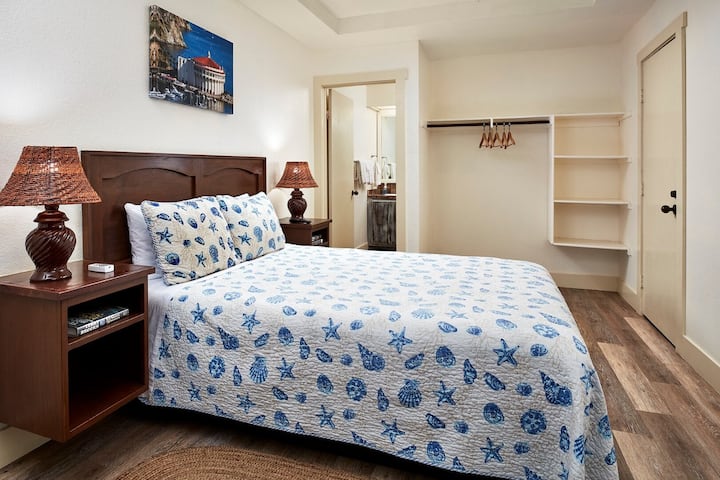 Family-friendly Room Near Avalon’s Top Sites - Santa Catalina Island, CA