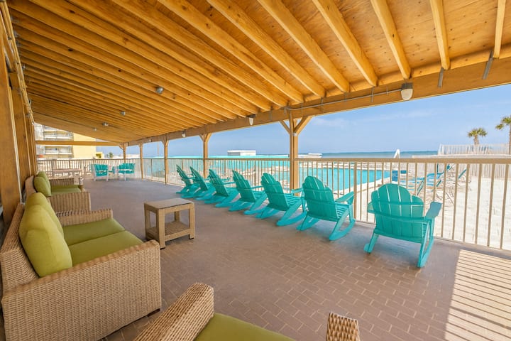 Ada Oceanfront Studio | Games, Pool & Picnic Area - Ormond Beach, FL