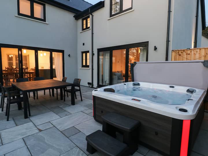Ty Landsker - Saundersfoot
