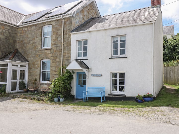 Driftwood Cottage - St Austell