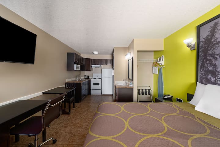 Efficiency Room | 2 Double Beds | Non-smoking - Fort McMurray