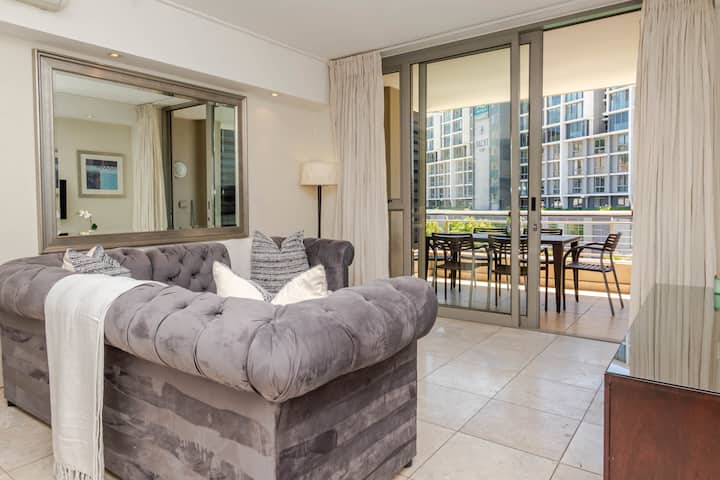Canal-facing One-bedroom At Canal Quays - Kapstadt