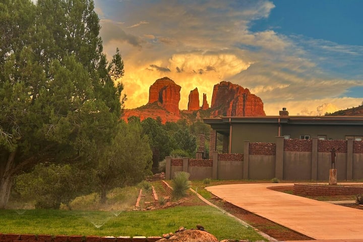 1br Home W/ Views, Creek Access & A Shared Hot Tub - Sedona, AZ