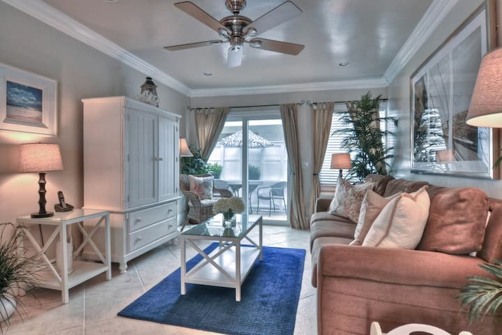 Chic 1br Condo | Patio | 1 Block To Beach - San Clemente, CA