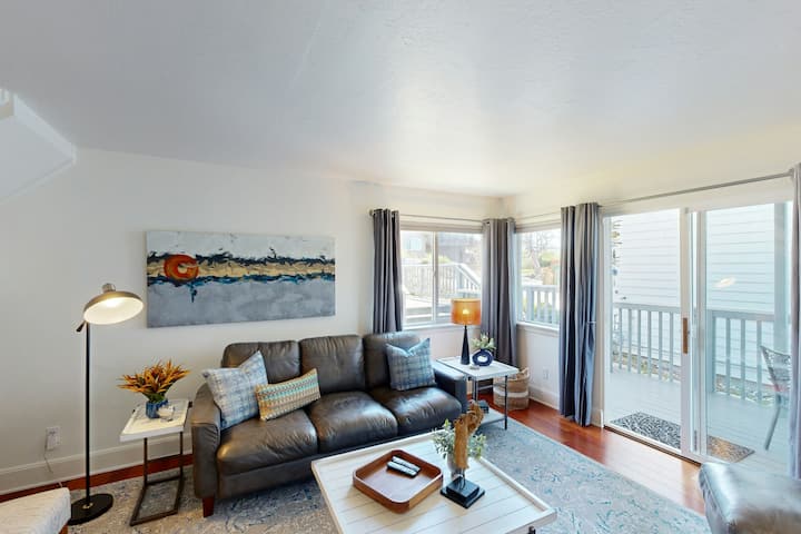 Elegant 2br Oceanview | Balcony | W/d - Cambria, CA