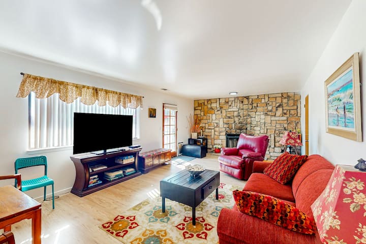 3br Downtown Home With Patio, Grill, Fireplace - Guadalupe, CA