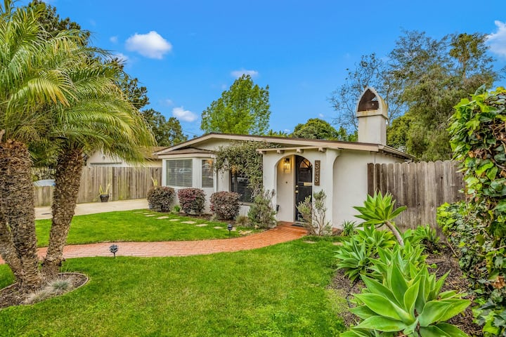 Coastal 2br | Fireplace | Patio | W/d - Santa Barbara, CA