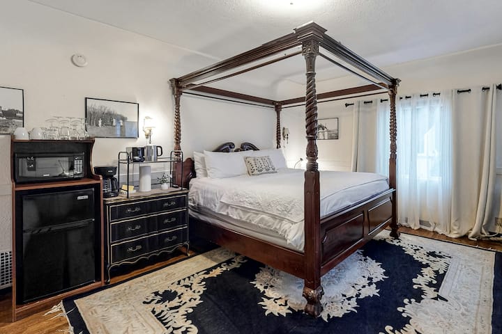 1br Coastal Suite | 2-minute Walk To East Beach - Montecito, CA