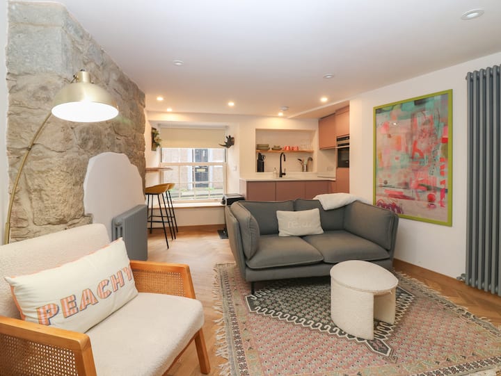 2 East Port - Melrose