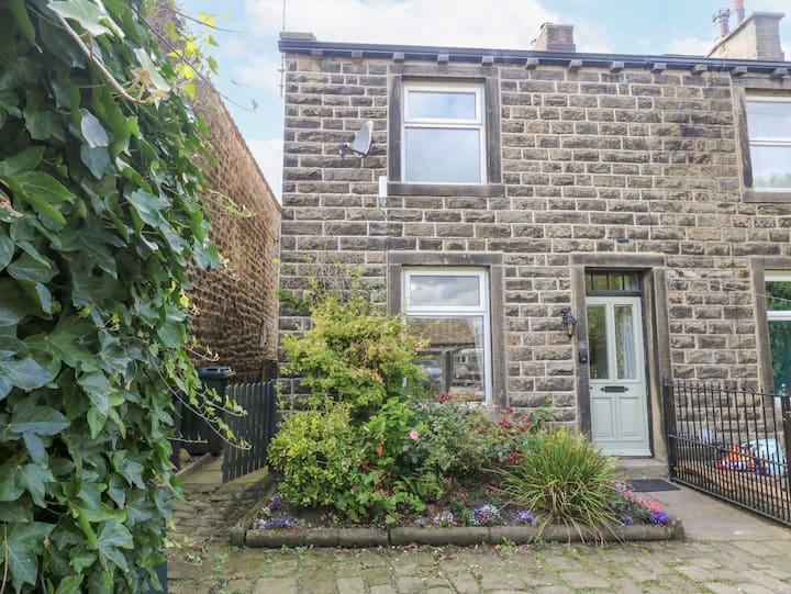 Centenary Cottage - Burnsall