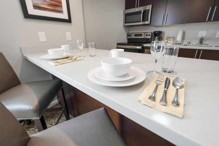 2 Comfortable 2br Suite W/ Modern Touch Perfect - Palo Alto, CA