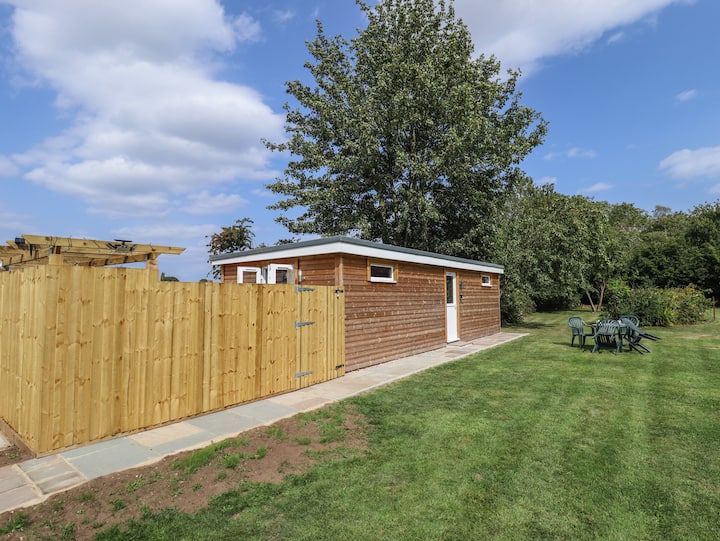 Pear Tree Lodge - Sutton-on-Sea