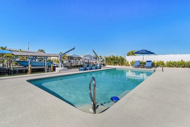 New Waterfront Retreat With Pool & Boat Lift! - Sanibel Island, FL