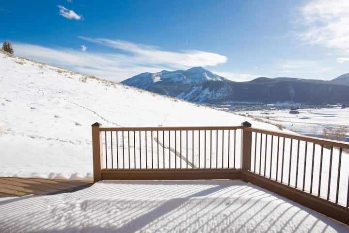 Sunset Cottage! Unobstructed Views! Bus Route! - Crested Butte, CO