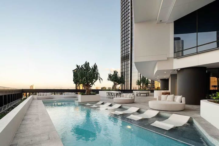 Queens Wharf 23rd Floor Apt. W River & City Views - Brisbane