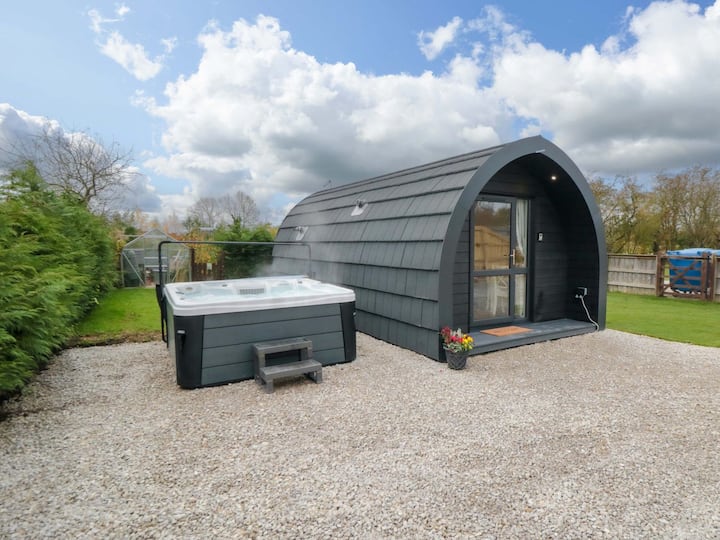 Bumblebee Glamping Pod - Thornton-le-Dale
