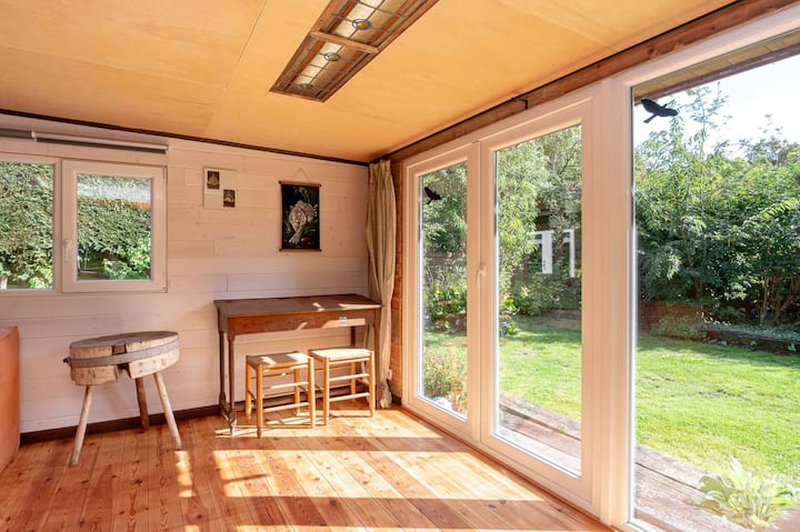 Cosy Cottage In A Wooded Area - Aalter