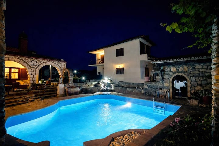 Saltos Stone Retreats - Pool & Garden Escape - Halkidiki