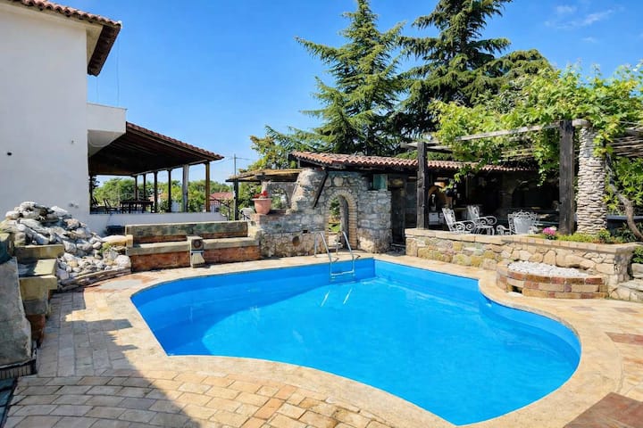 Saltos Stone Retreats - Pool & Garden Escape - Halkidiki
