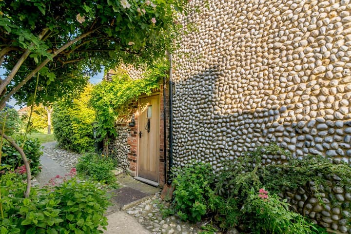 1 Bed In Blakeney (Oc-d27752) - Blakeney