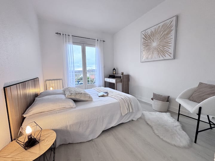 Nid Des Puys - 2 Ch - Terrasse/balcon - Parking - Châtel-Guyon