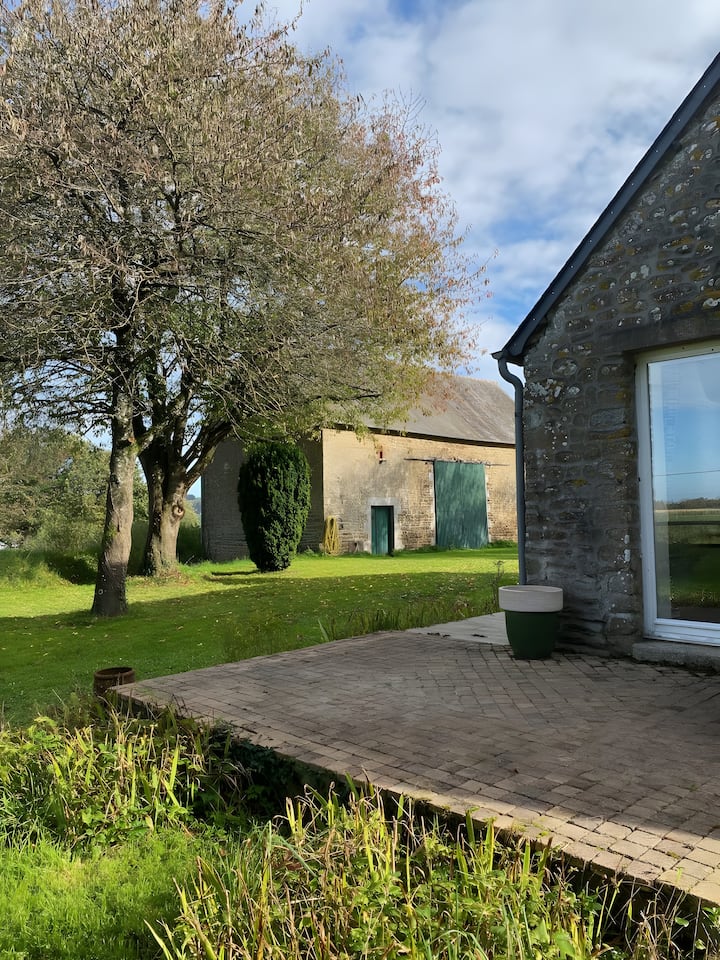 Gîte De La Ferme Du Tilleul - Le Jardin de la Pellerine