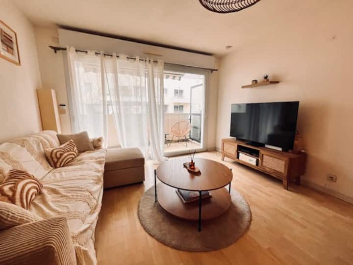 Appartement Avec Terrasse Et Piscine à La Rochelle - La Rochelle