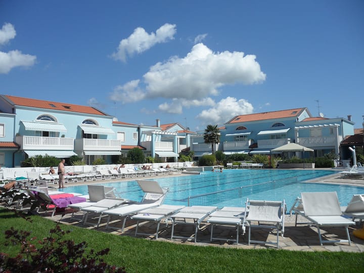 Apartment In A Village With Swimming Pool - Lido de Jesolo