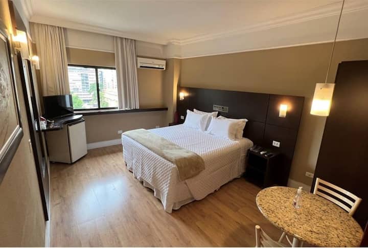 Functional Three Room Stay For Business Or Leisure - Liberdade