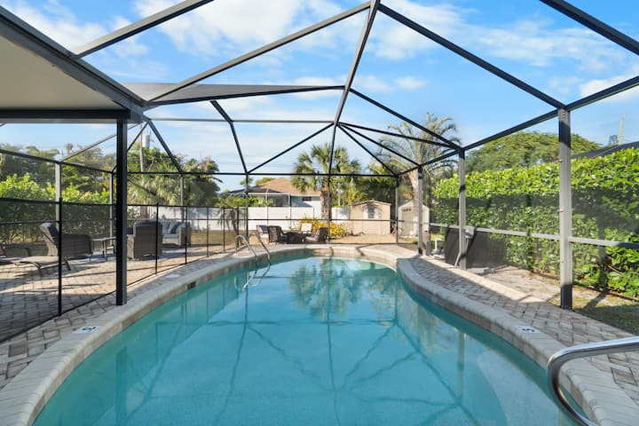 Private Pool & Spa | Moments To Barefoot Beach! - Bonita Springs, FL