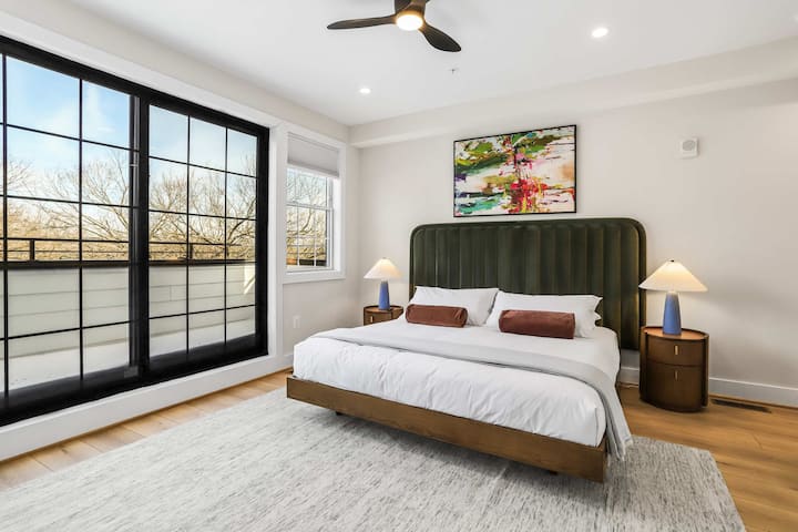 Sojourn 2br Modern Penthouse W/ Rooftop Deck - Washington, D.C.