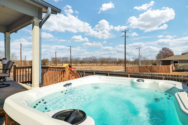Nr Sea World Hot Tub Game Room Yard Swing Set Bbq - San Antonio, TX