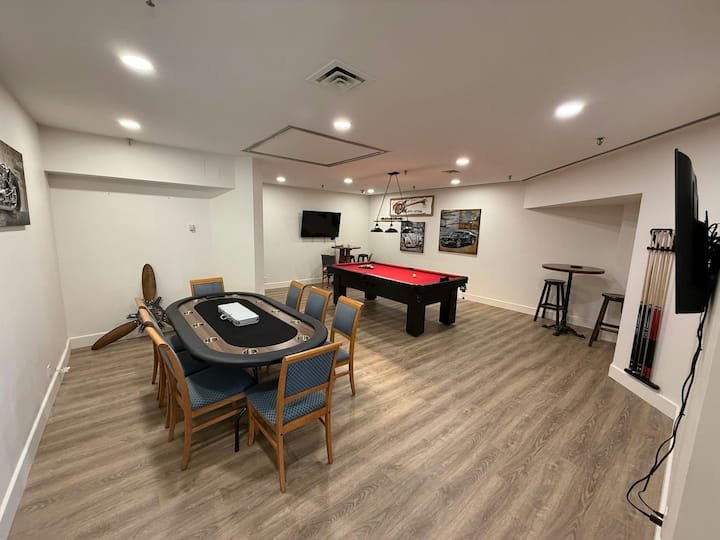 The Pilote's Lounge - オンタリオ コーンウォール