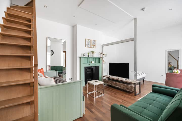Designer Studio Near Hyde Park - London