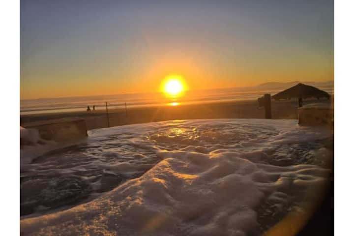 Penthouse Oceanview | Jacuzzi + Infinity Pool, Gym - Rosarito