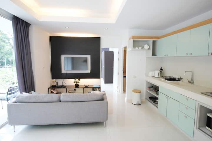 Quiet Hillside 2 Bedroom Condo - Thalang District