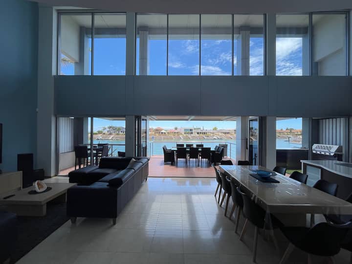 Sea Breeze Waterfront Retreat - Wallaroo Marina - Wallaroo
