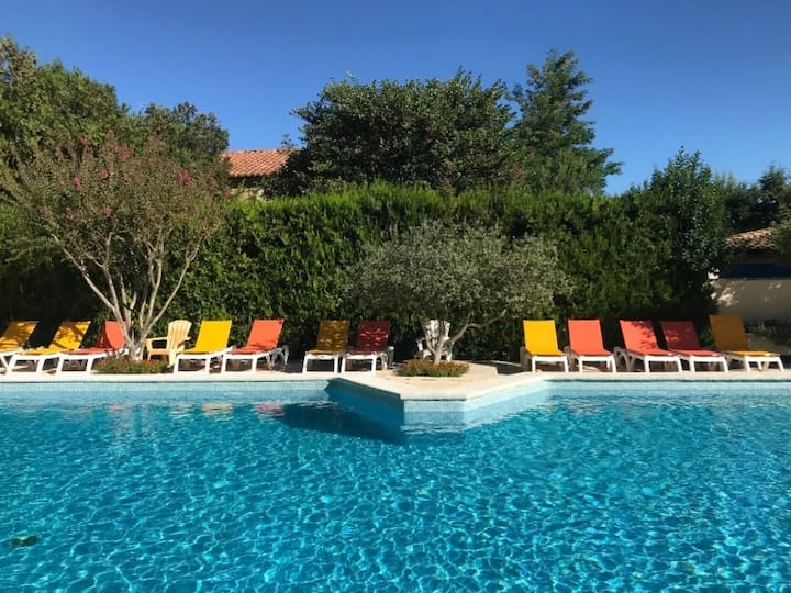 Zecamping 3* Mobil Home 33m² Piscine - Les Baux-de-Provence