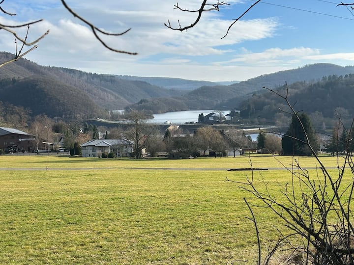Tiny/see/eifel/kultur/ferien/wanderung/erholungpur - Montjoie