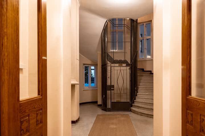 Compact & Cozy Top Floor Studio In Erottaja - Finlandia