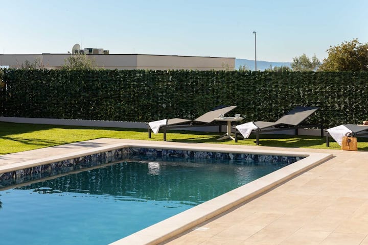Luxury Villa Prime Dalia With Heated Pool - Split
