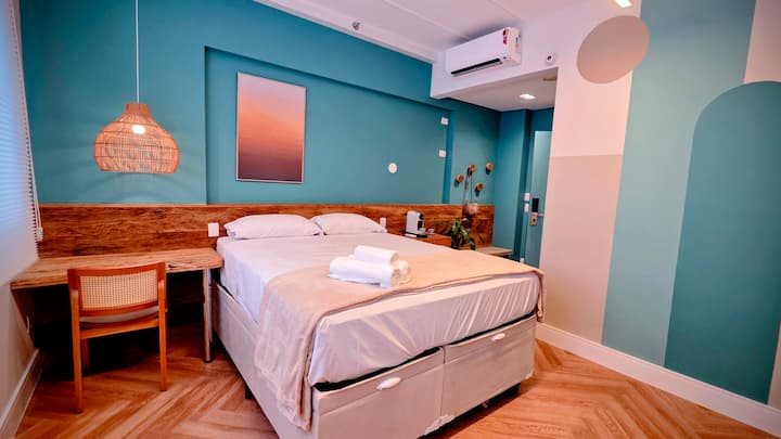 Design E Conforto No Coração Do Gonzaga | Piscina - Santos, Brasil