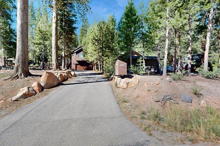 Quiet 3br Mountainview Dog Friendly | Pool - Truckee