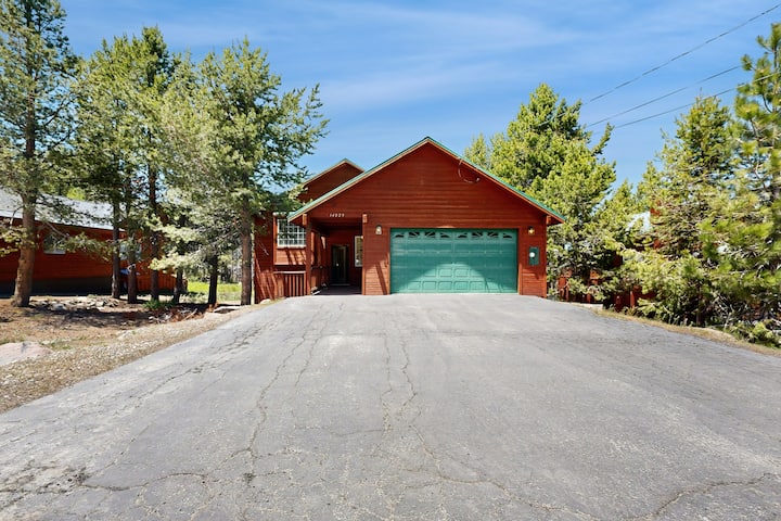 Woodland 3br | Pool | Hot Tub | Dock | Sauna - Truckee, CA